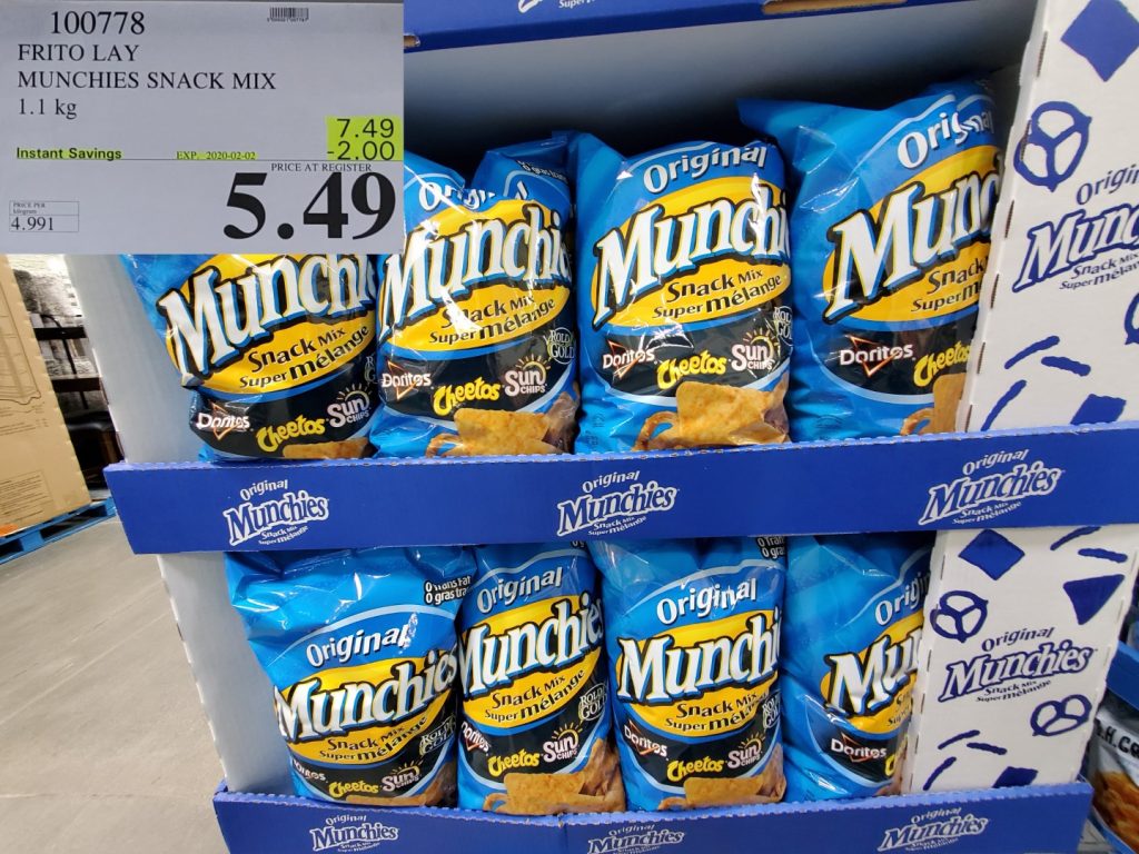 100778 FRITO LAY MUNCHIES SNACK MIX 1 1 KG 2 00 INSTANT SAVINGS EXPIRES ...