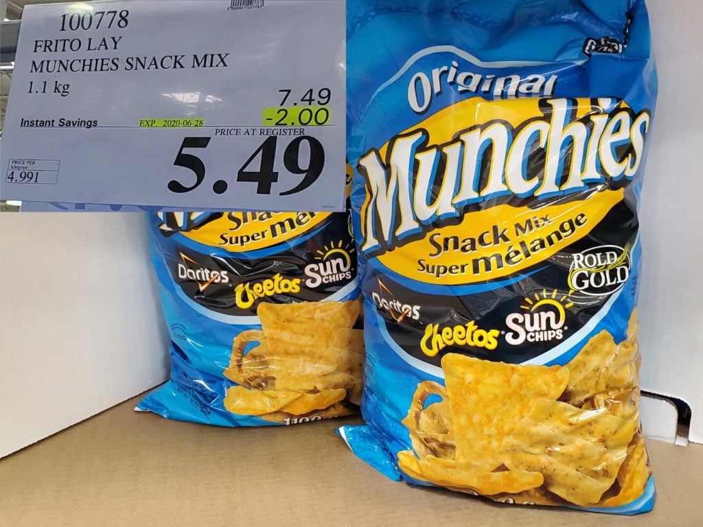 100778 FRITO LAY MUNCHIES SNACK MIX 1 1 KG 2 00 INSTANT SAVINGS EXPIRES ...